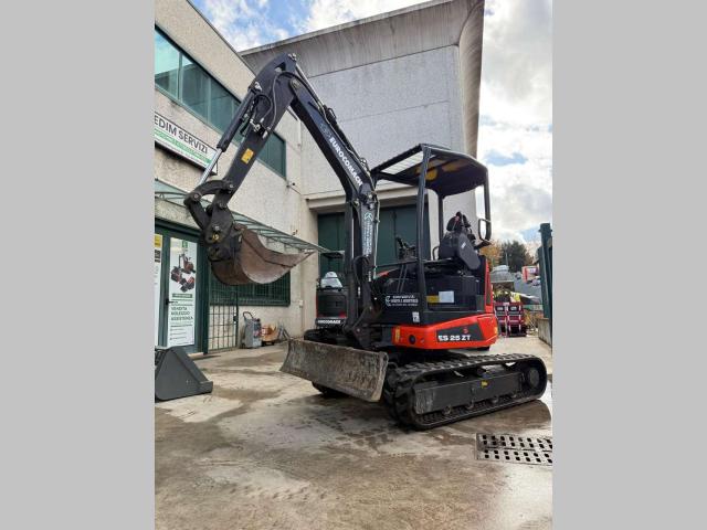 Eurocomach ES 25 ZT - Mini pelle à vendre à Rome par Edim Servizi Srl
