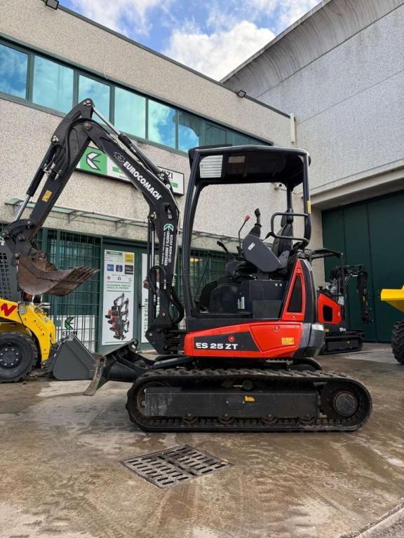 Eurocomach ES 25 ZT - Mini pelle à vendre à Rome par Edim Servizi Srl