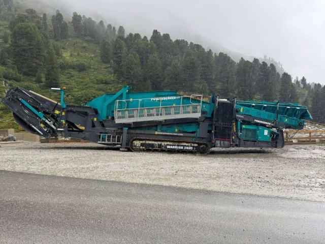 Powerscreen Warrior 2400 - Only 1000 Hours! Extra Conveyor - Crible à ...