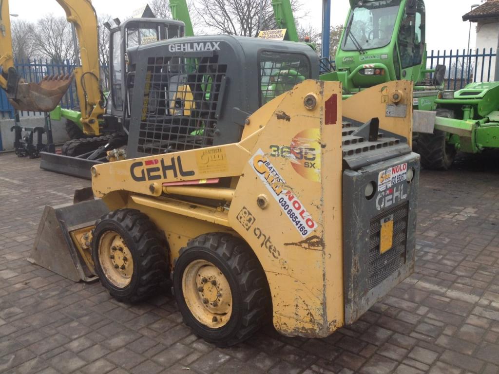 Gehl 3635 SX - Mini chargeuse sur pneus à vendre à Brescia par Galli ...