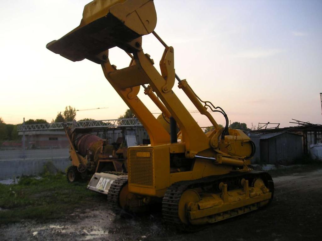 Fiat Allis FL 14 - Chargeuse sur chenilles à vendre à Pisa par Marconi ...